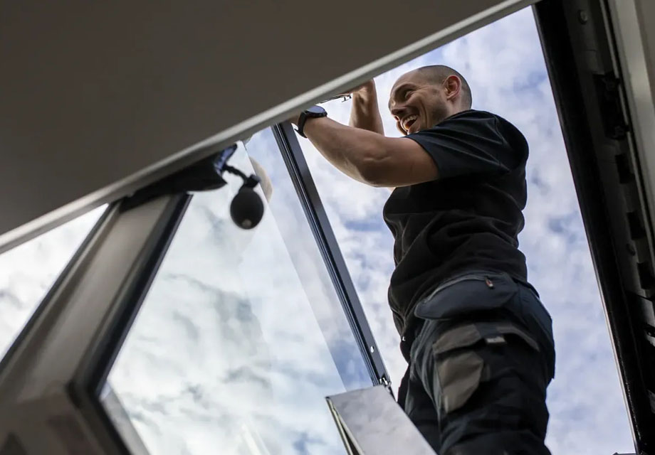 Roof Windows - Roof Window Installation & Repairs (Quote)